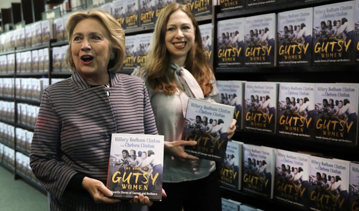 Hillary, Chelsea Clinton Have Awkward Moment Over Whether A Person With ...