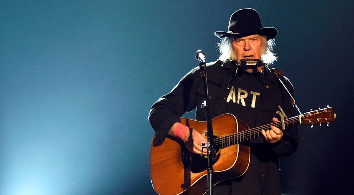 Neil Young Quits Facebook For Promoting ‘False Information To The ...