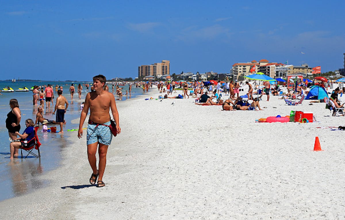 Florida Spring Breakers Return To College, Test Positive For COVID-19 ...
