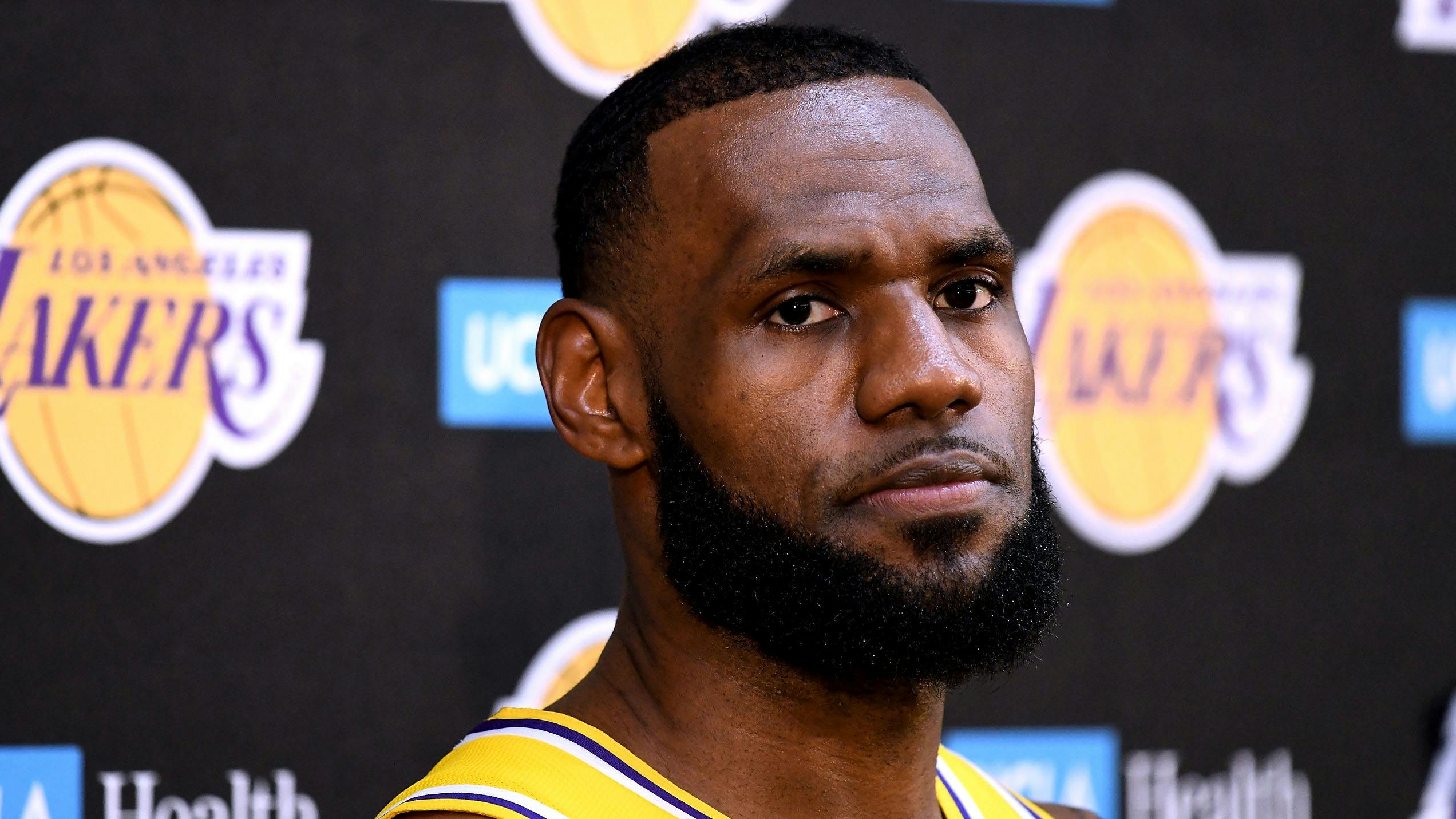 7 Moments That Show LeBron James Used To Have A Very Different Attitude ...