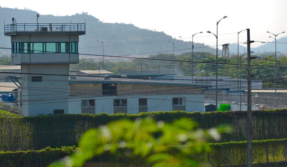 Report: Over 100 Dead In Ecuadorian Prison Riot: Machetes, Chainsaws ...