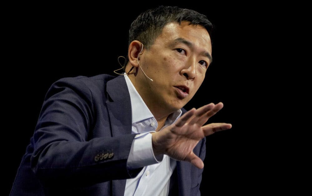 ‘I’m Sorry’: After Defending Joe Rogan, Andrew Yang‘s Apologetic ...