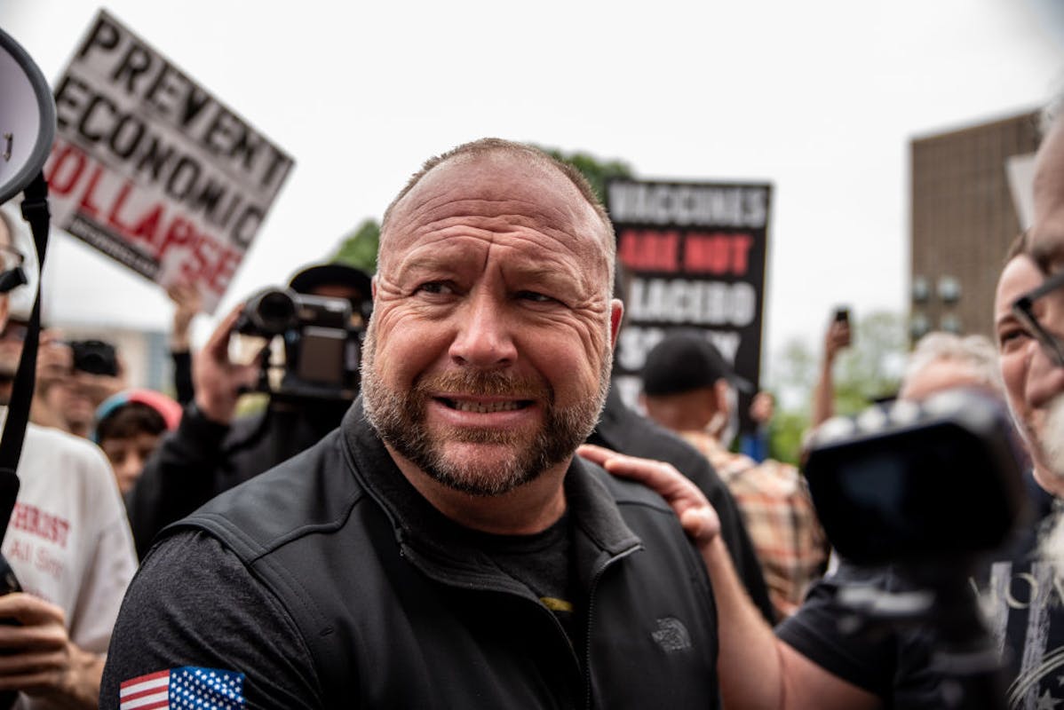 Alex Jones’ Attorney Accidentally Sent His Private Messages To Other ...