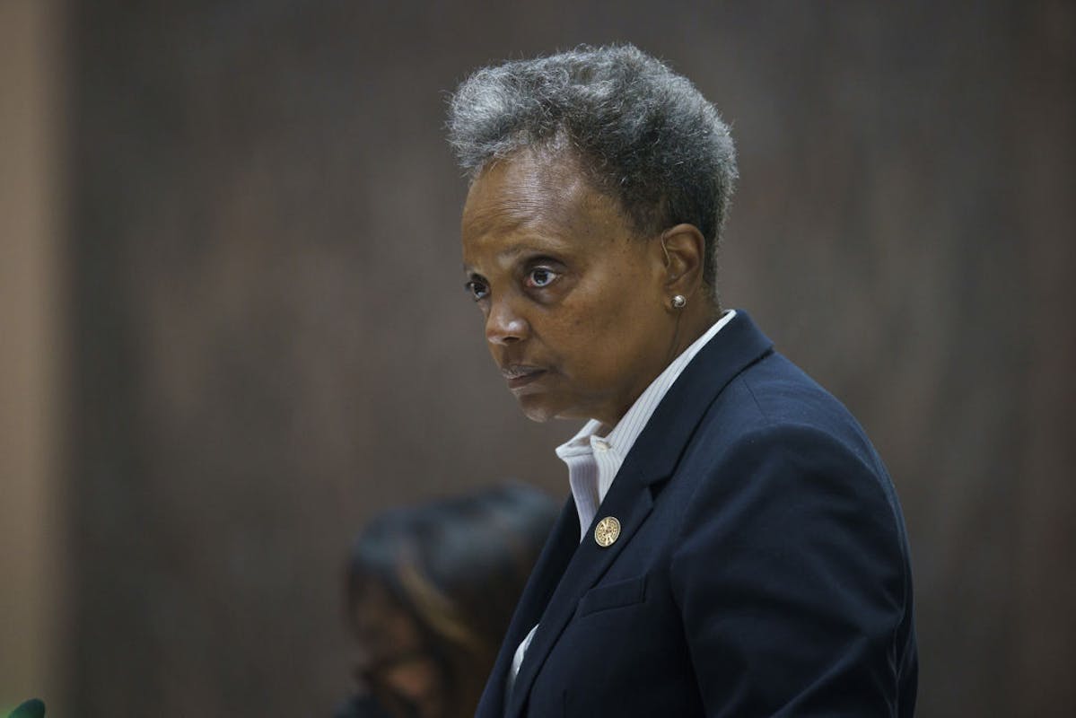 Lori Lightfoot Endorses Herself Getting 1st Pay Hike For Chicago Mayor ...