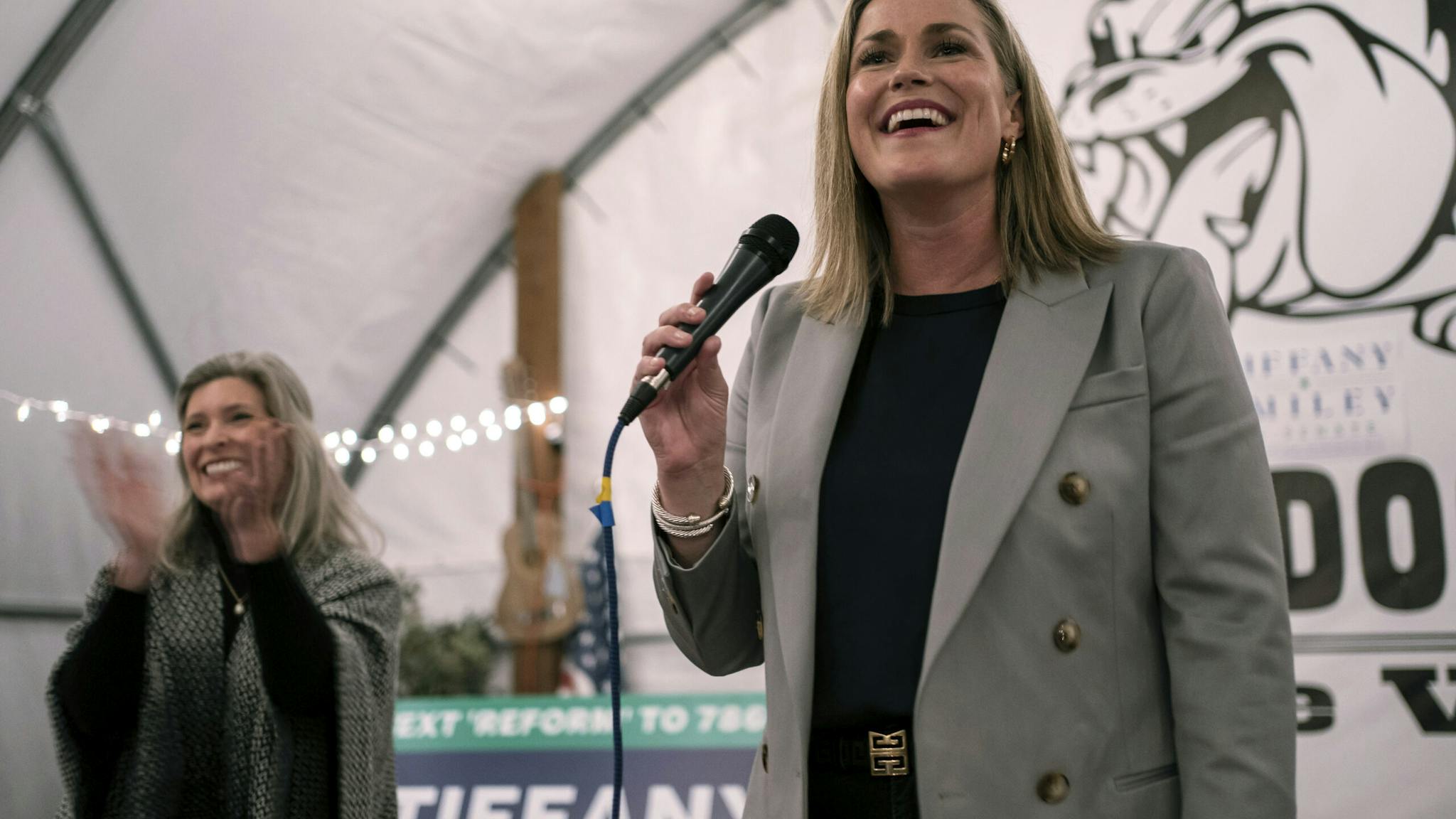 Washington Senate Race Now A Toss Up As Two Polls Show Republican