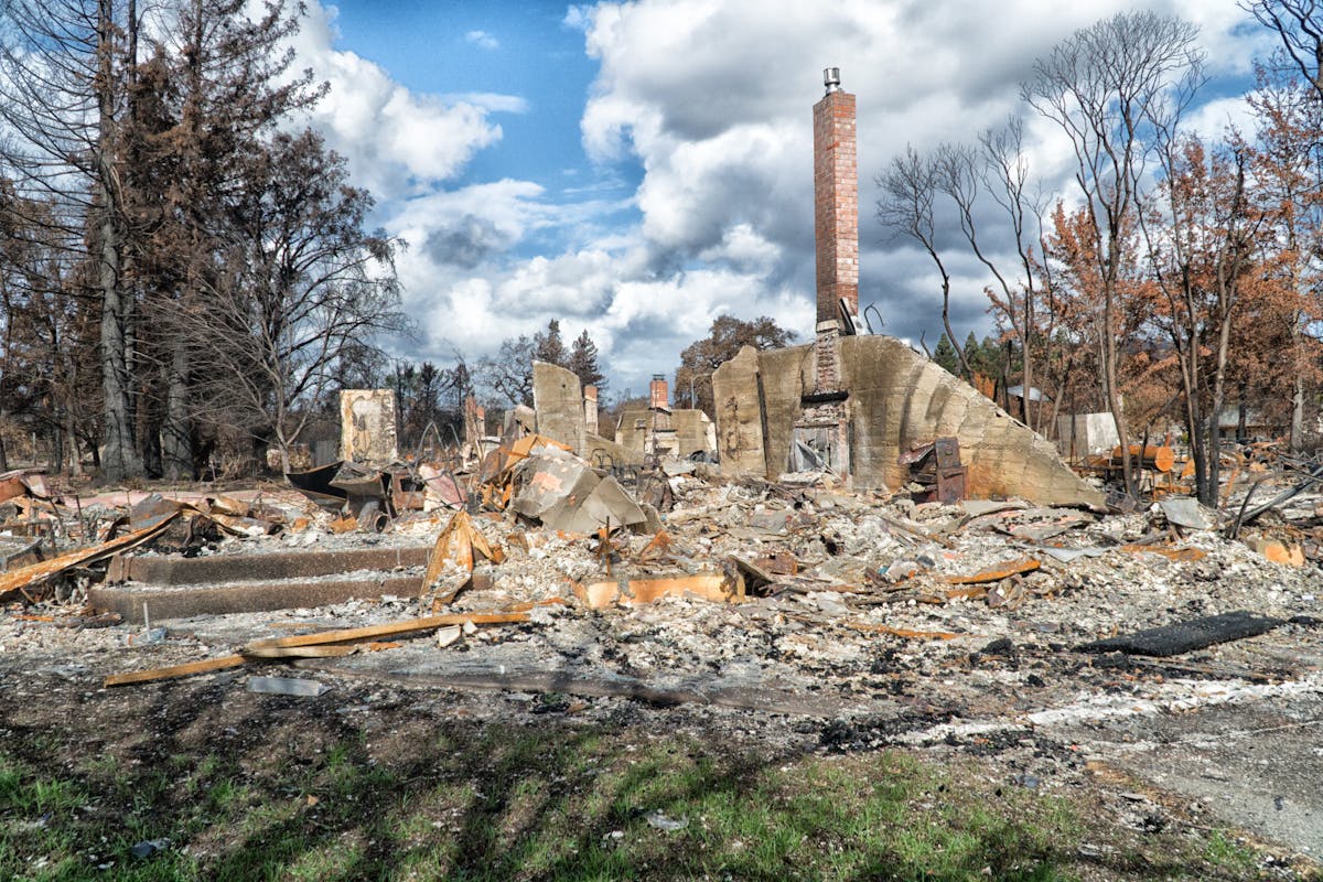 Former Kentucky Judge Dead At 90 After Rescuing Wife From House Fire