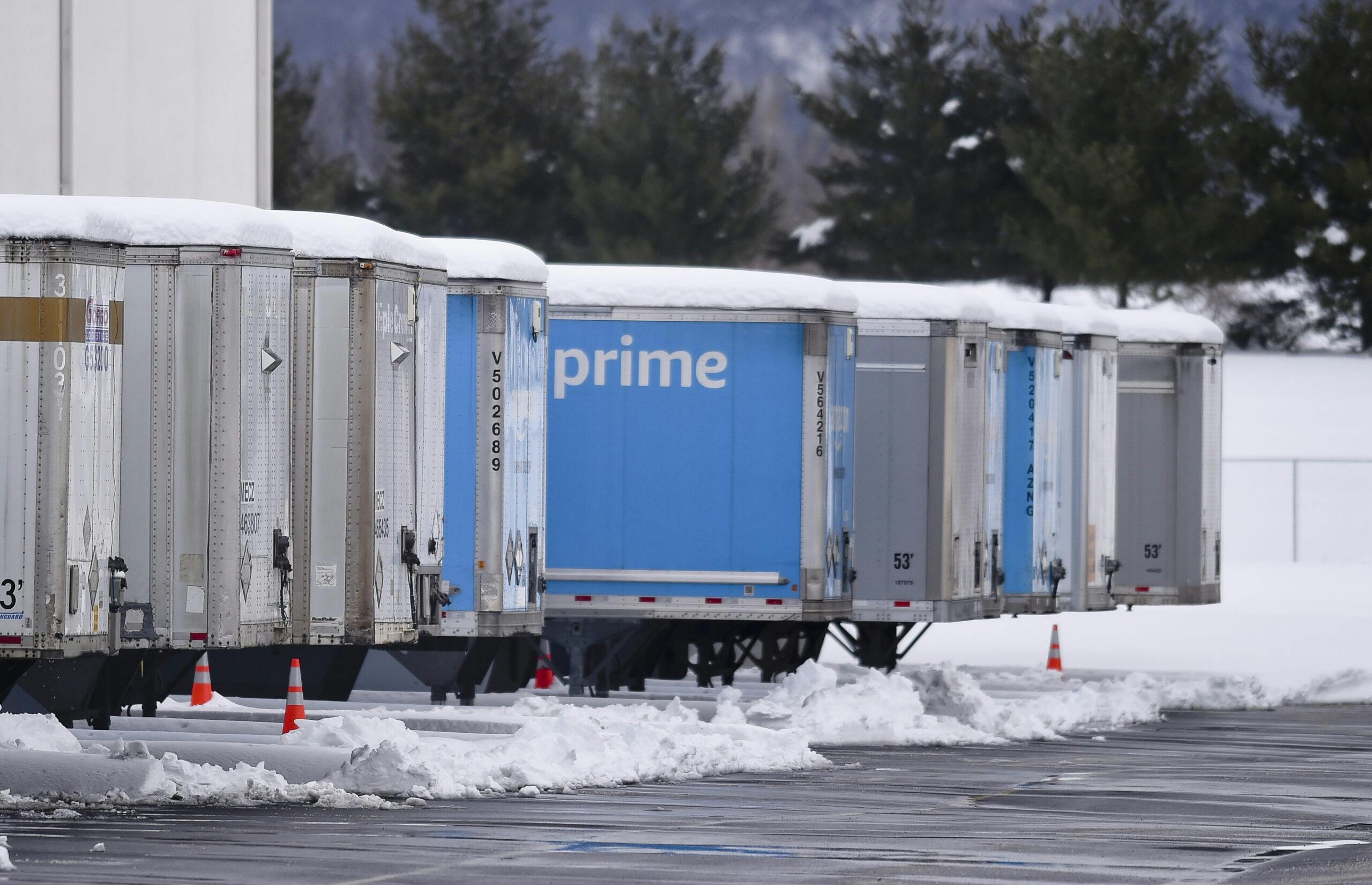Amazon, FedEx, Post Office Warn Of Delivery Delays As Winter Weather ...