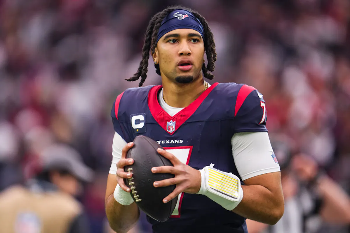 NBC Plays Clip Of Record-Setting NFL QB. They Cut Out Him Thanking ...