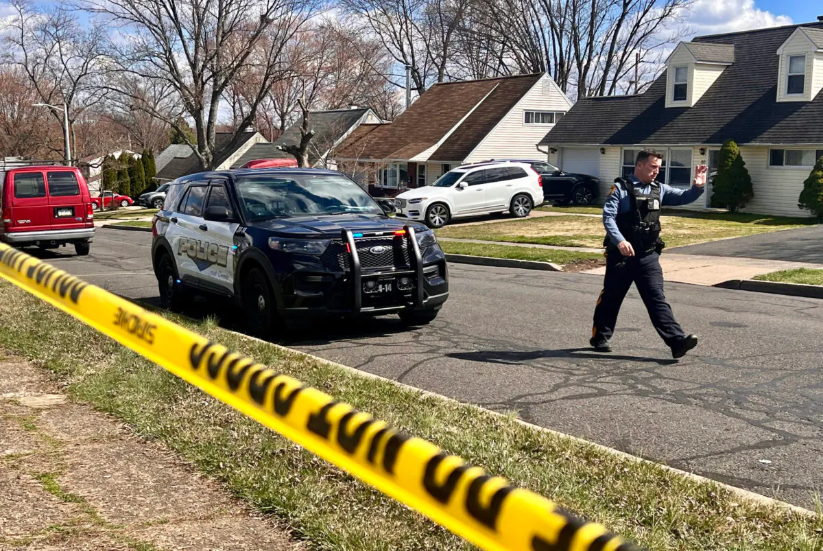 Suspected Shooter Apprehended After Allegedly Killing 3, Barricading ...
