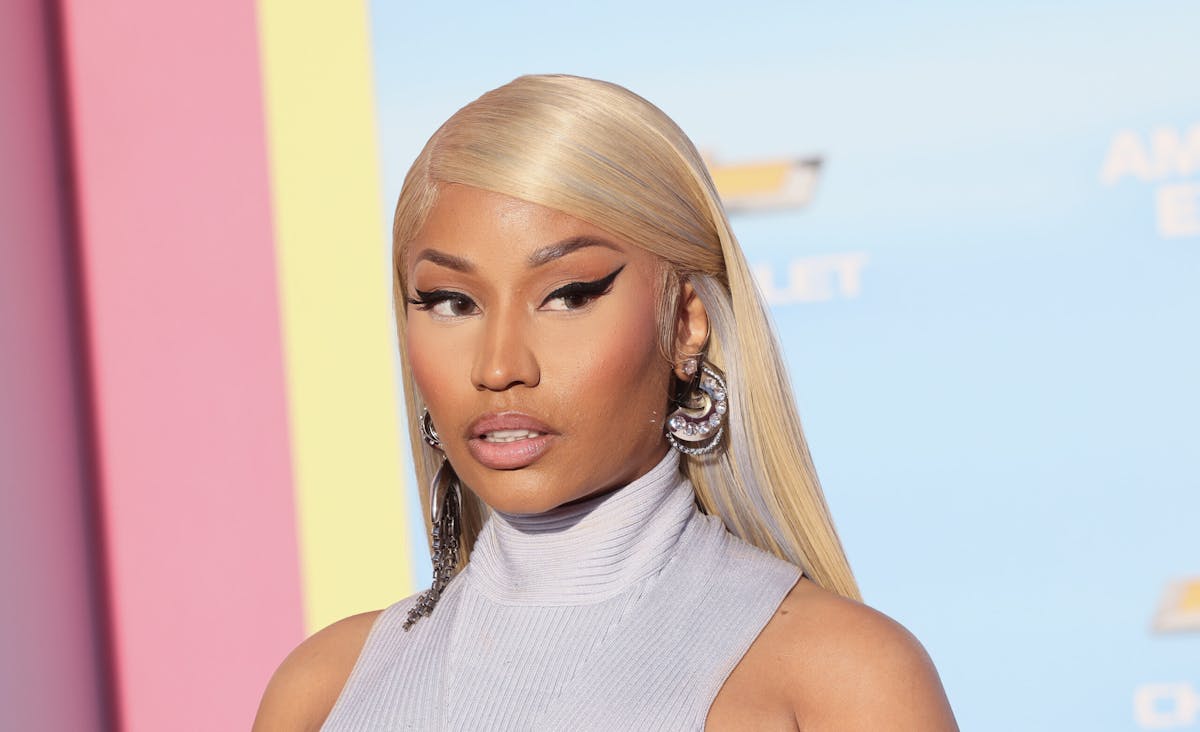 Nicki Minaj Apologies To Fans After Being Arrested Canceling Concert