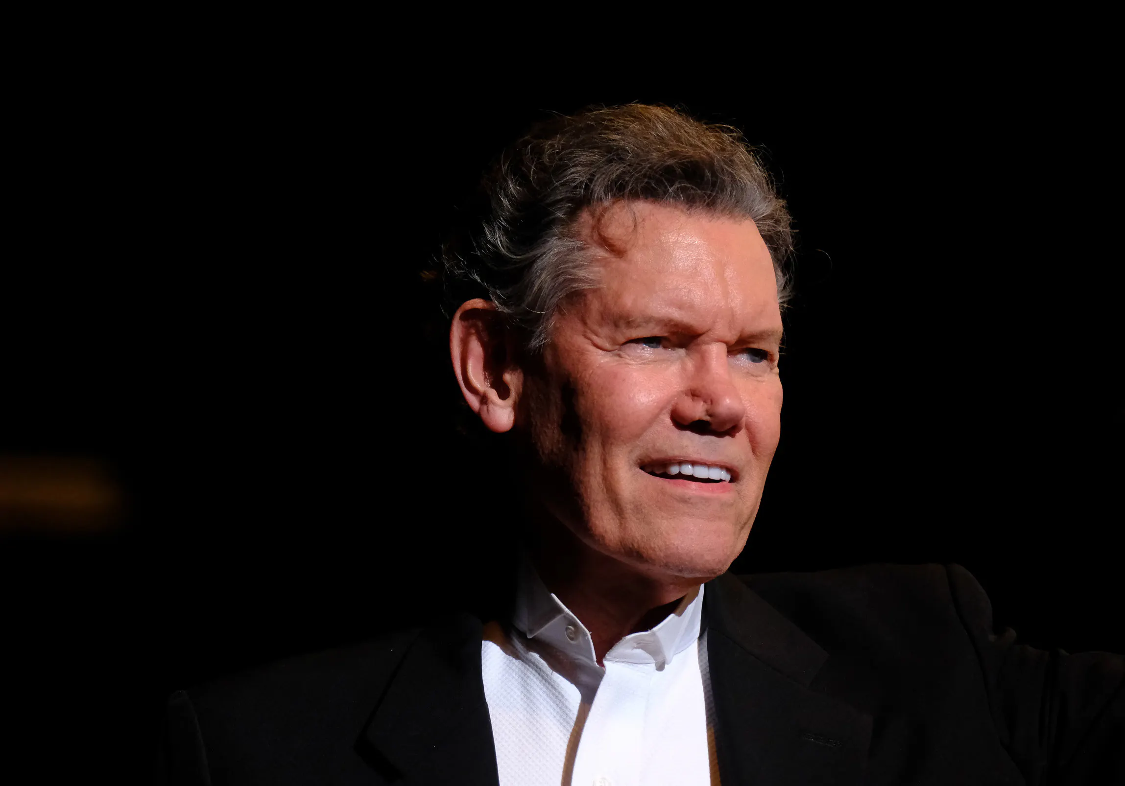 Randy Travis Raves About Using AI To Release New Song After Stroke ...