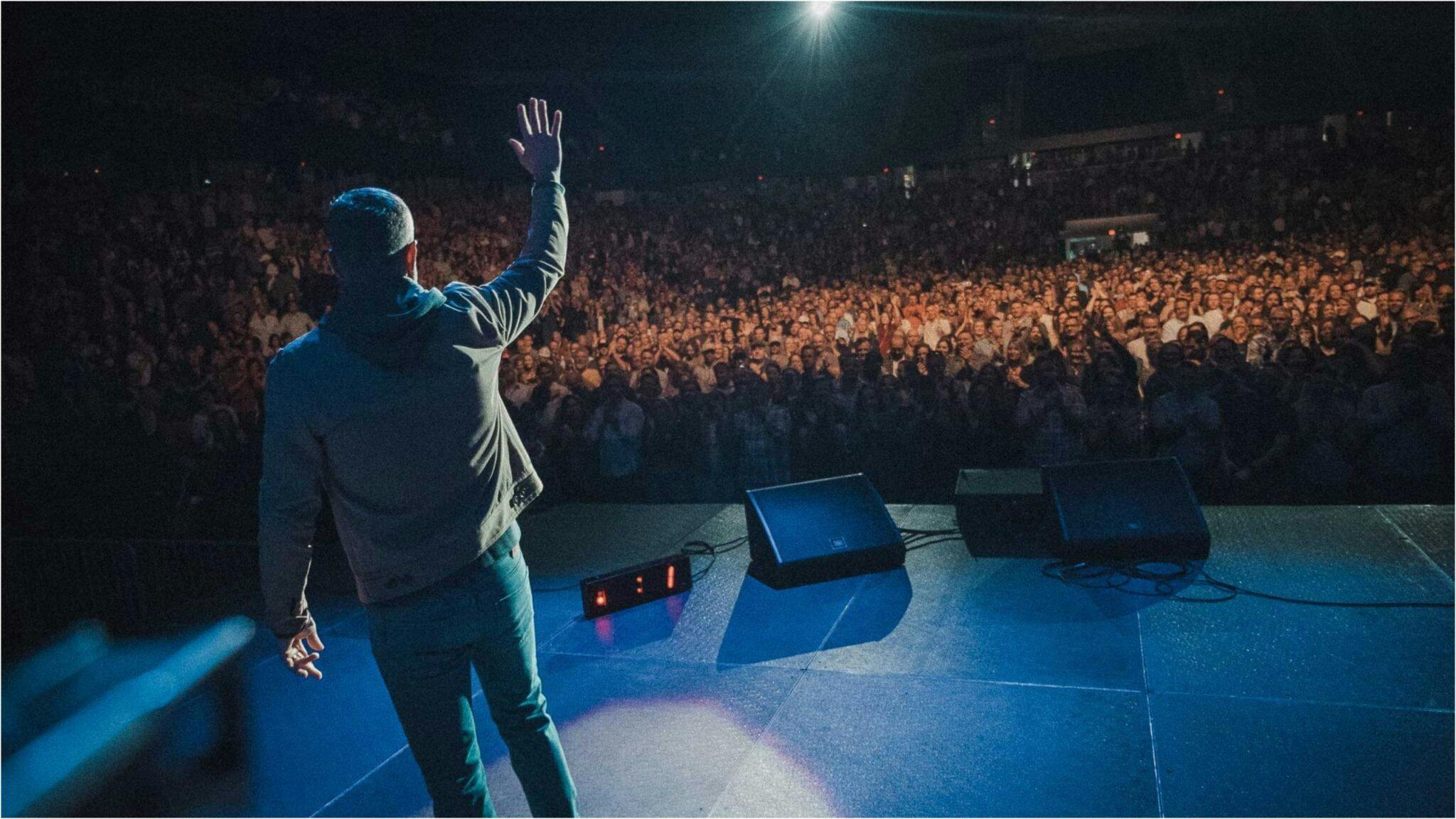 The Clean Comedy Machine