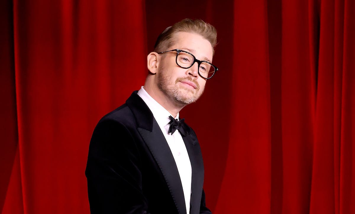 Macaulay Culkin Says He’s Been Estranged From His Father For 30 Years ...