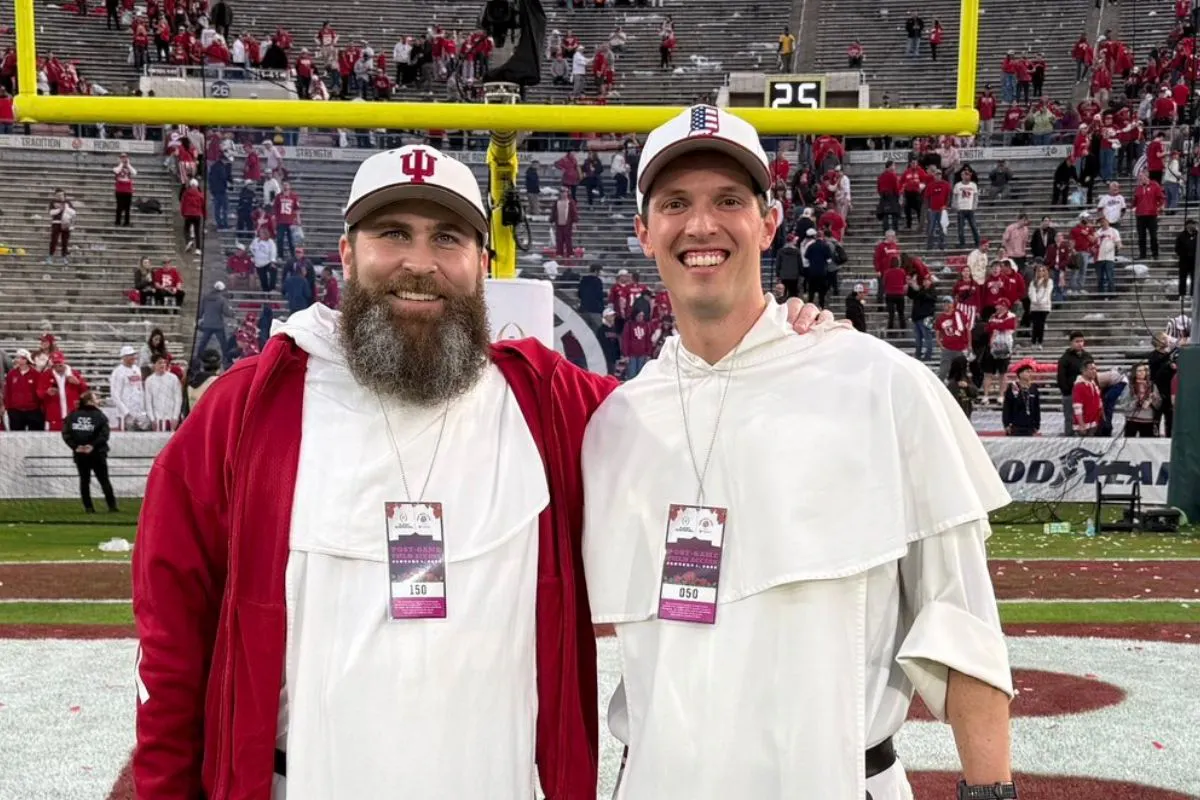 Behind The Bond Between A Heisman-Winning Quarterback And His Catholic ...